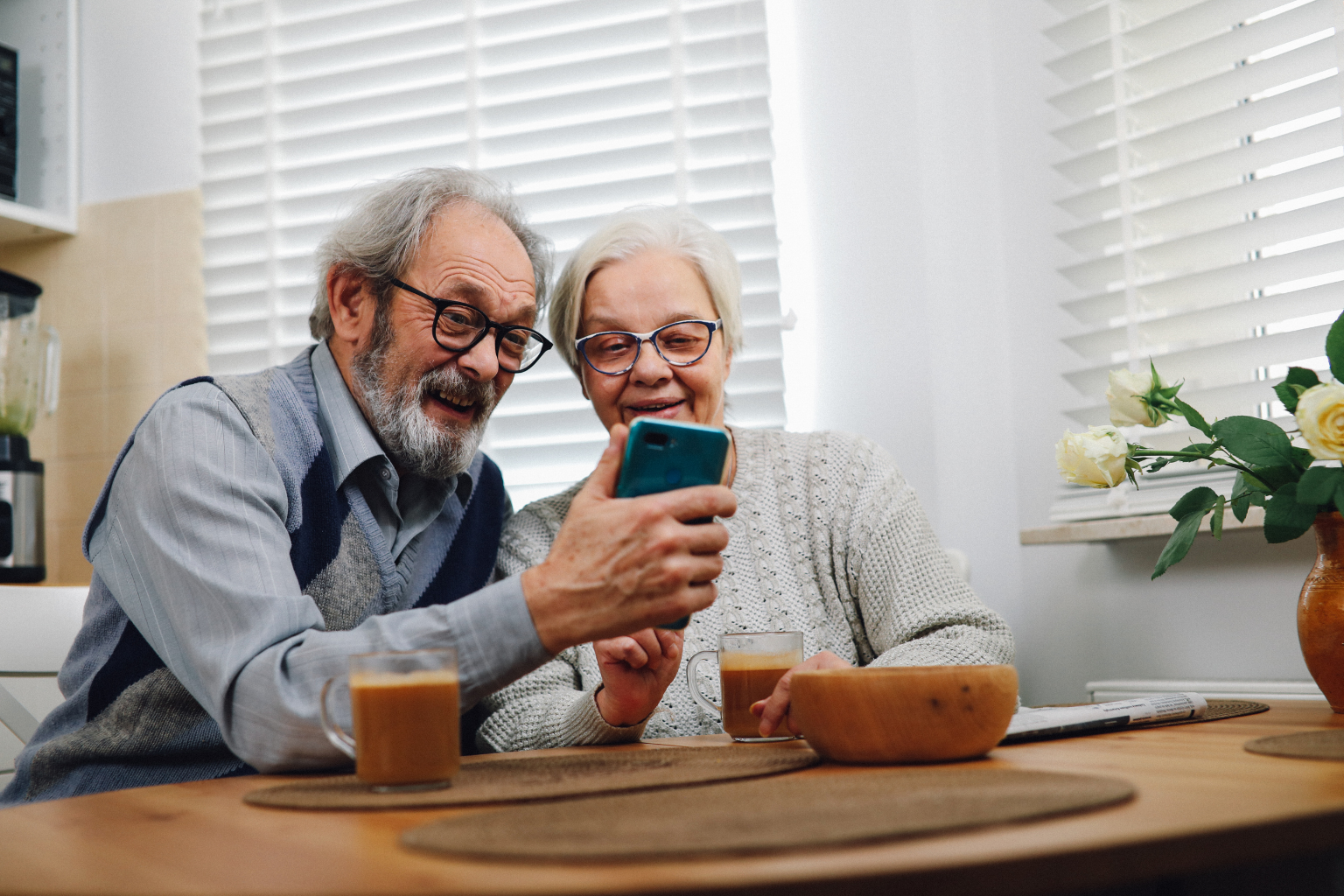 Smartphones for Seniors: Phones for Seniors in 2025